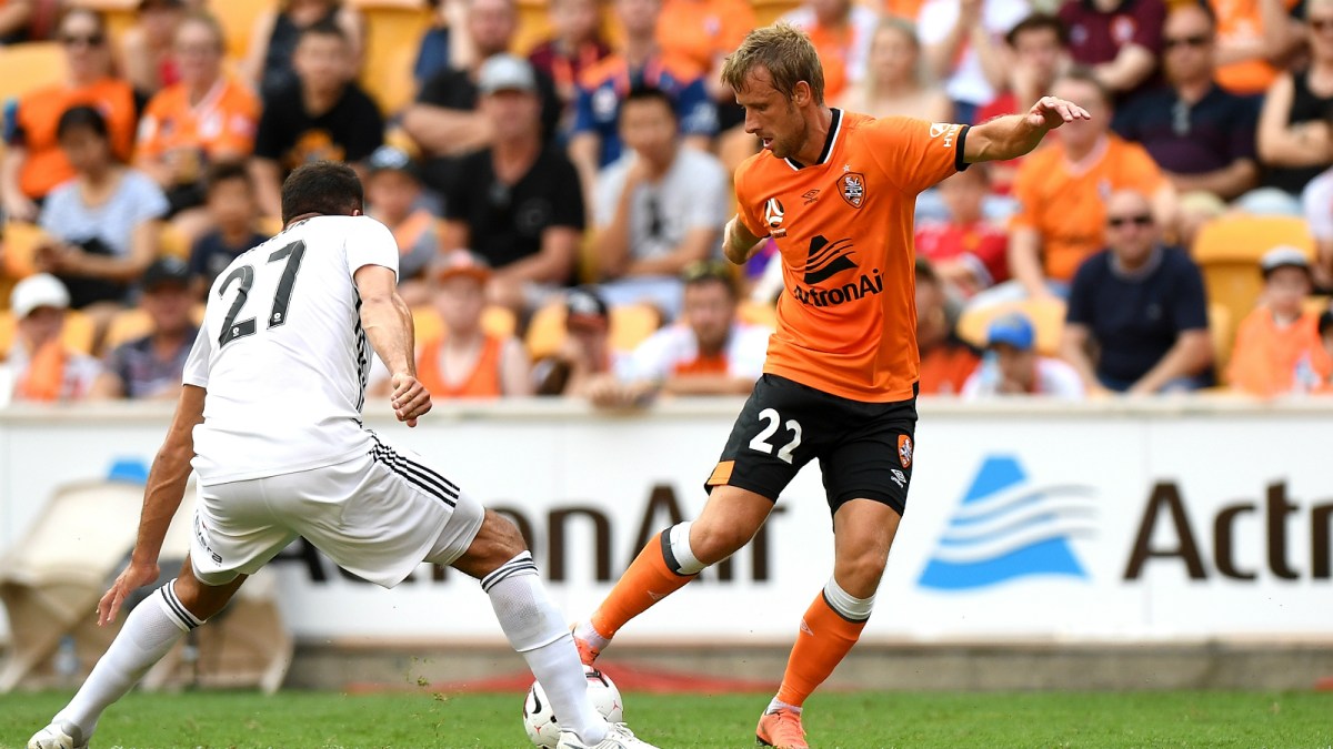 Roar play out draw with Phoenix - Brisbane Roar